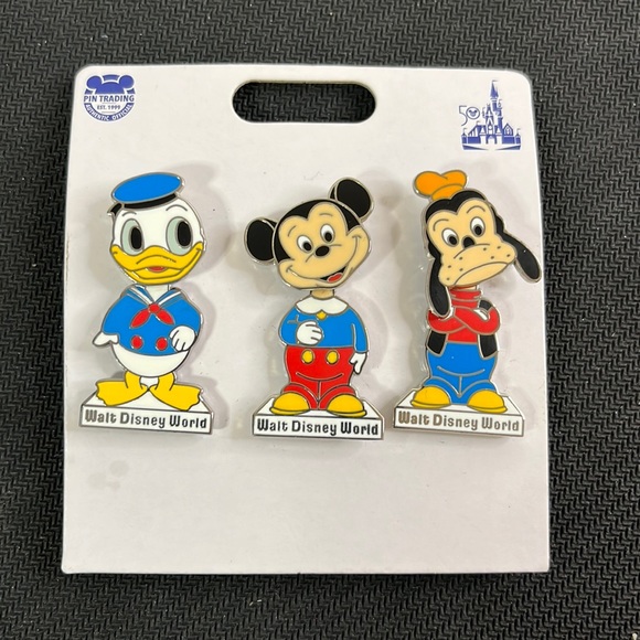 Disney | Accessories | Walt Disney World Donald Goofy And Mickey Pin ...